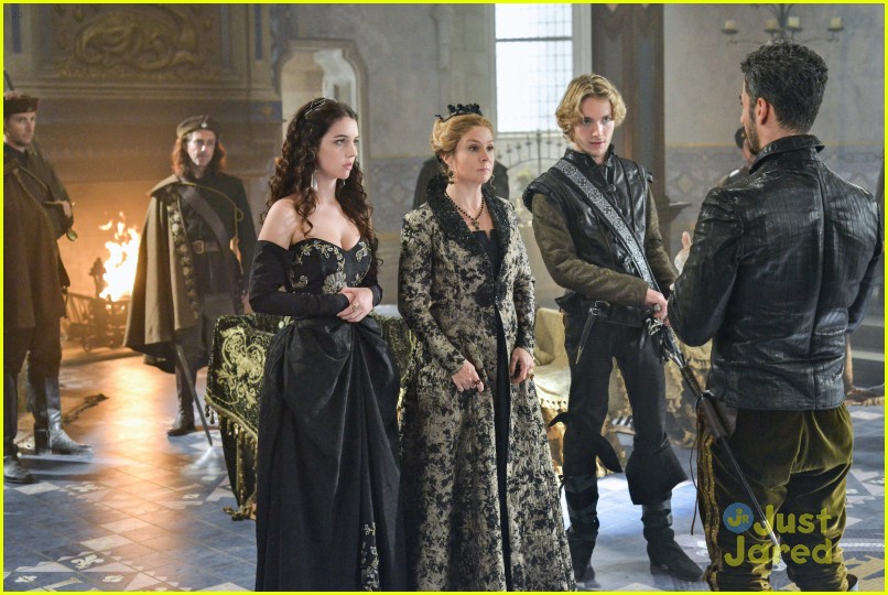 Adelaide Kane & Toby Regbo: New 'Reign' Tonight! | Photo 623771 - Photo ...