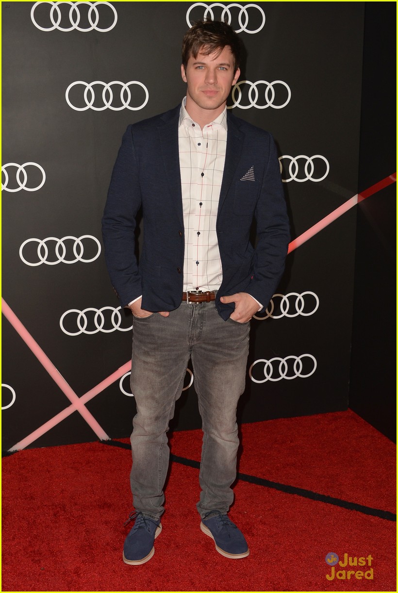 Aimee Teegarden & Matt Lanter: 'Star-Crossed' at Golden Globes After ...