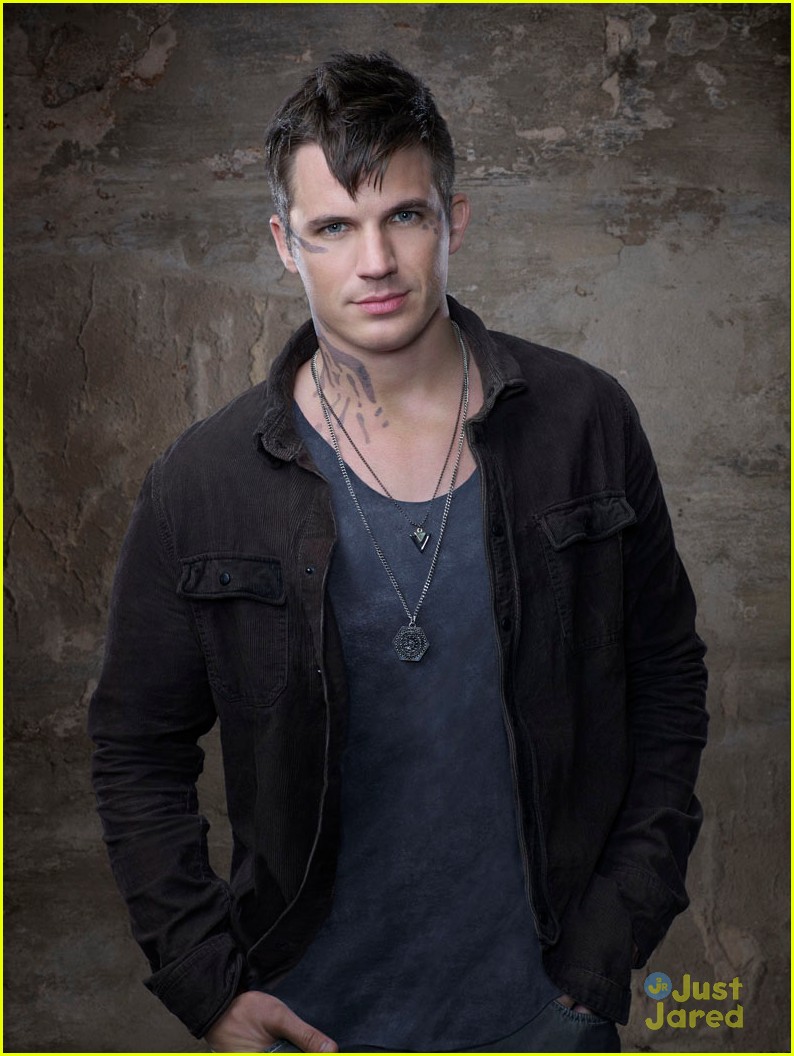 Aimee Teegarden & Matt Lanter: 'Star-Crossed' Promo Pics (Exclusive ...