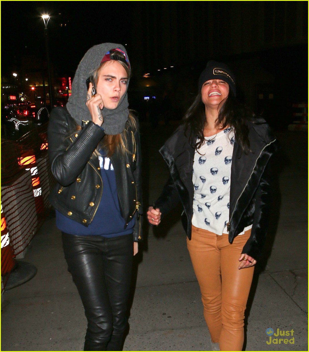Cara Delevingne & Michelle Rodriguez Kick It in NYC | Photo 631801 ...