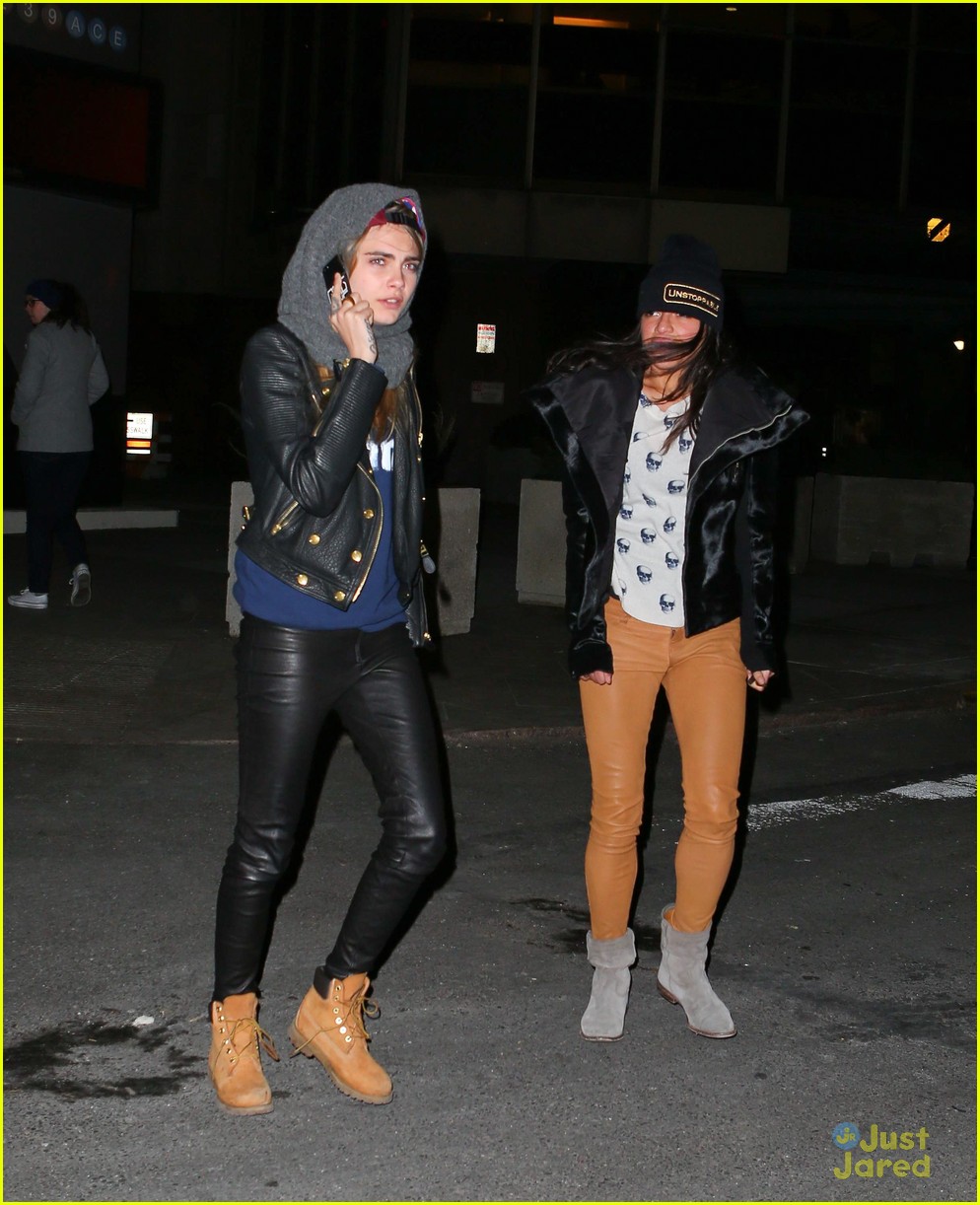 Cara Delevingne & Michelle Rodriguez Kick It in NYC | Photo 631808 ...