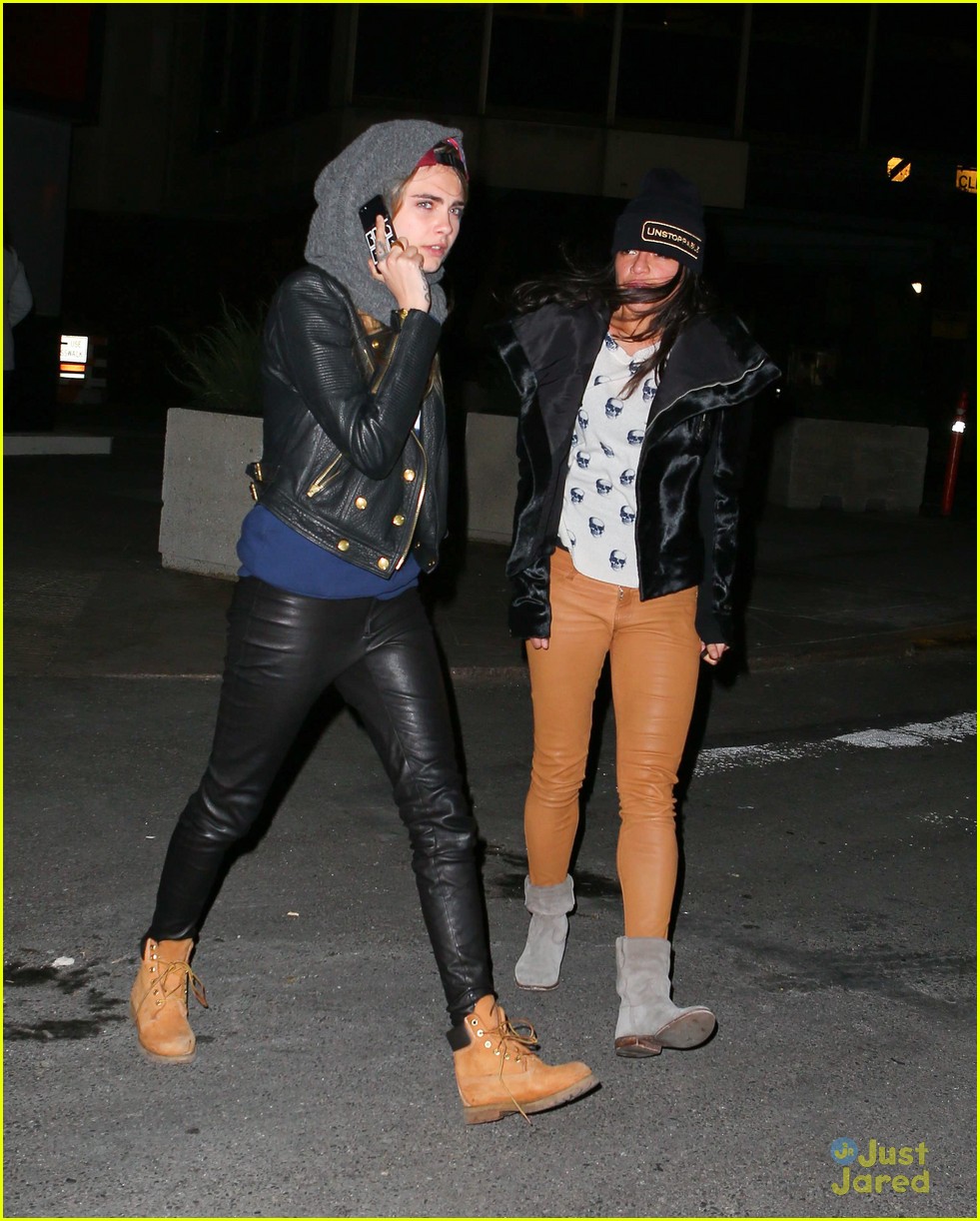 Cara Delevingne & Michelle Rodriguez Kick It in NYC | Photo 631809 ...