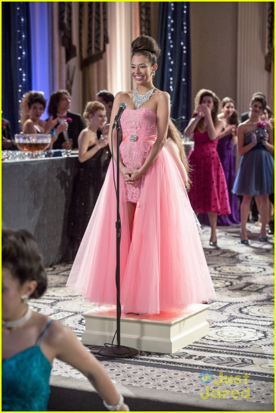 Full Sized Photo of the carrie diaries does prom 01 | 'The Carrie ...