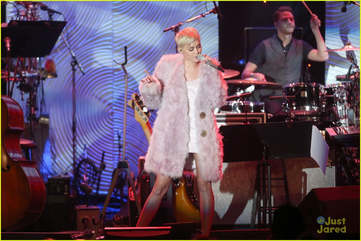 Full Sized Photo of miley cyrus clive davis grammys performance pics ...