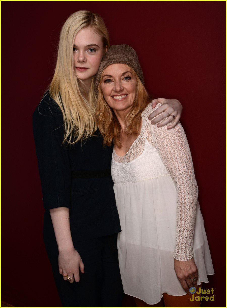 Elle Fanning: Sundance Portrait Session! | Photo 636328 - Photo Gallery ...