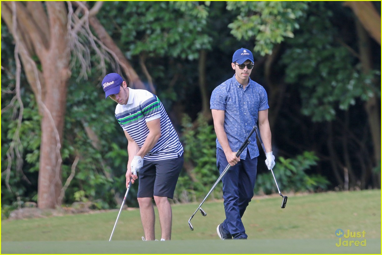 Full Sized Photo of nick joe jonas golf hawaii 14 | Nick & Joe Jonas ...