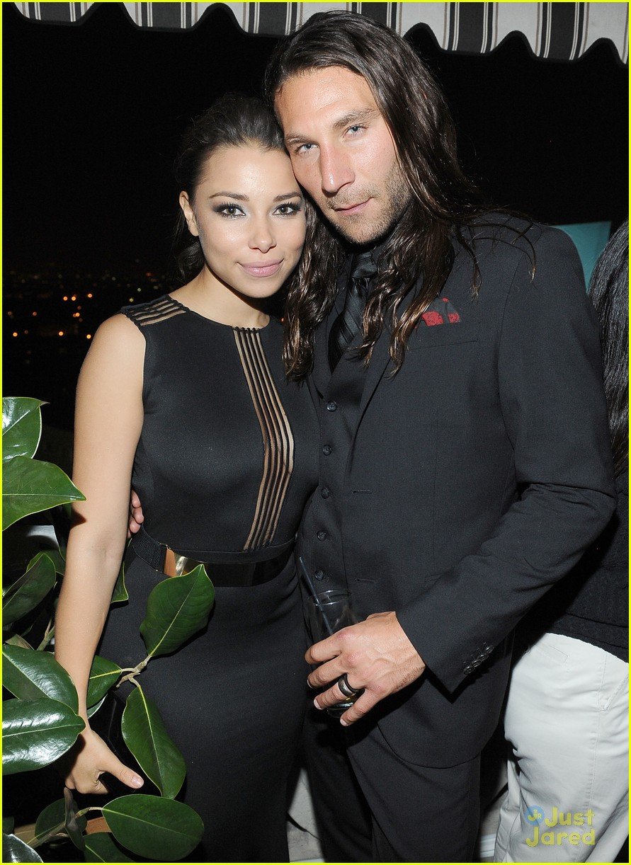 Jessica Parker Kennedy: Audi Golden Globe & 'Black Sails' Premiere ...