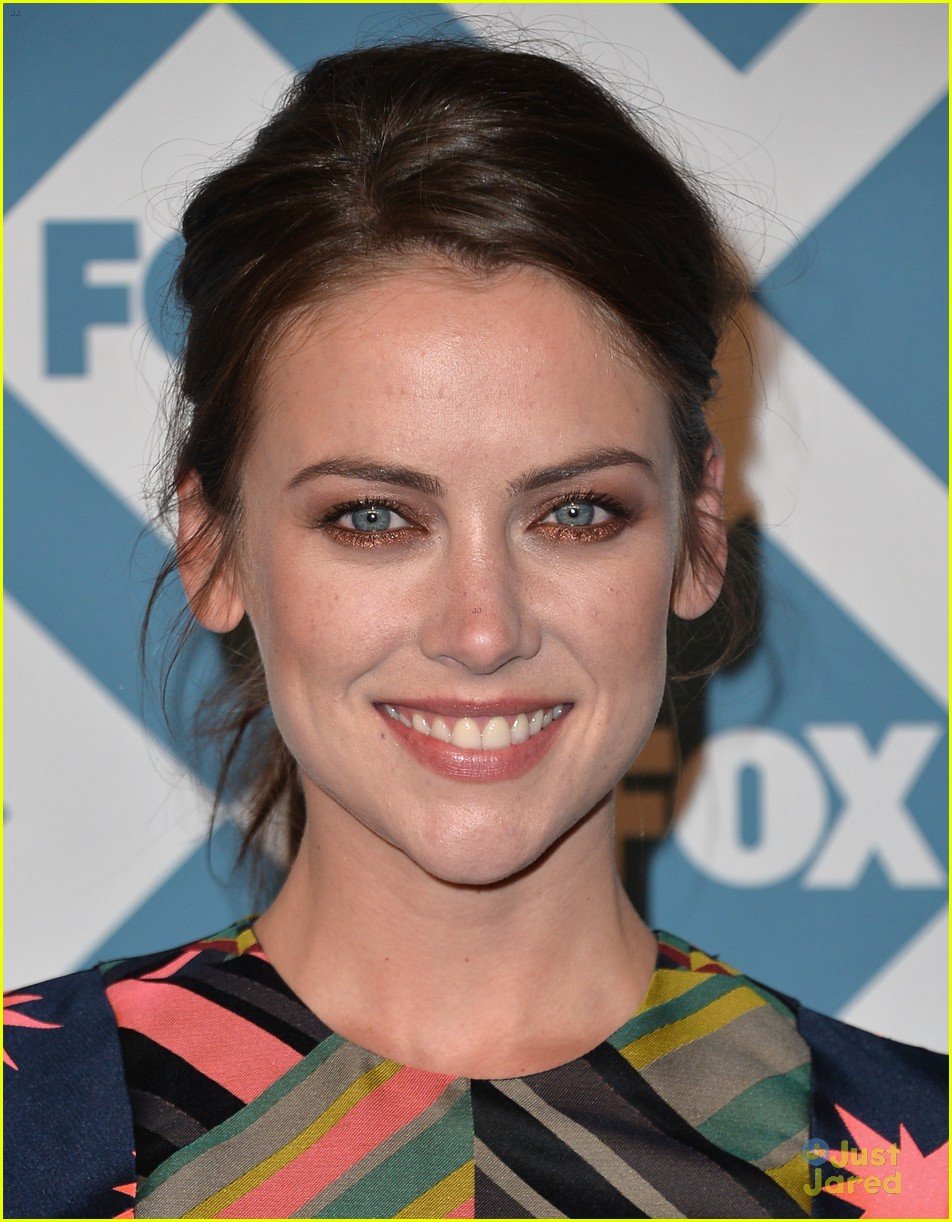 Claudia Lee & Jessica Stroup: Fox TCA Party | Photo 633934 - Photo ...