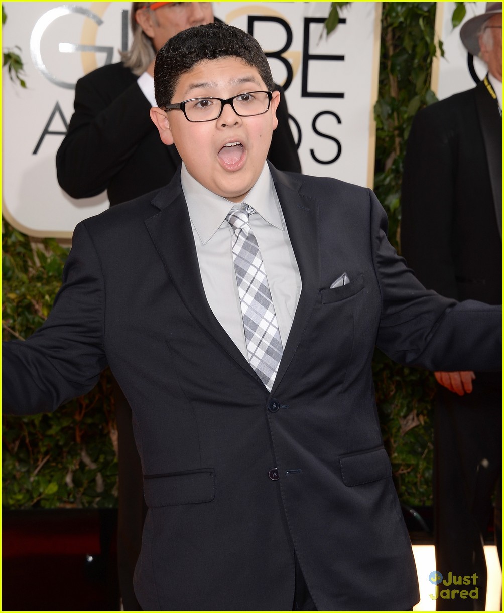 Nolan Gould & Rico Rodriguez: 'Modern Family' Win at SAG Awards with ...