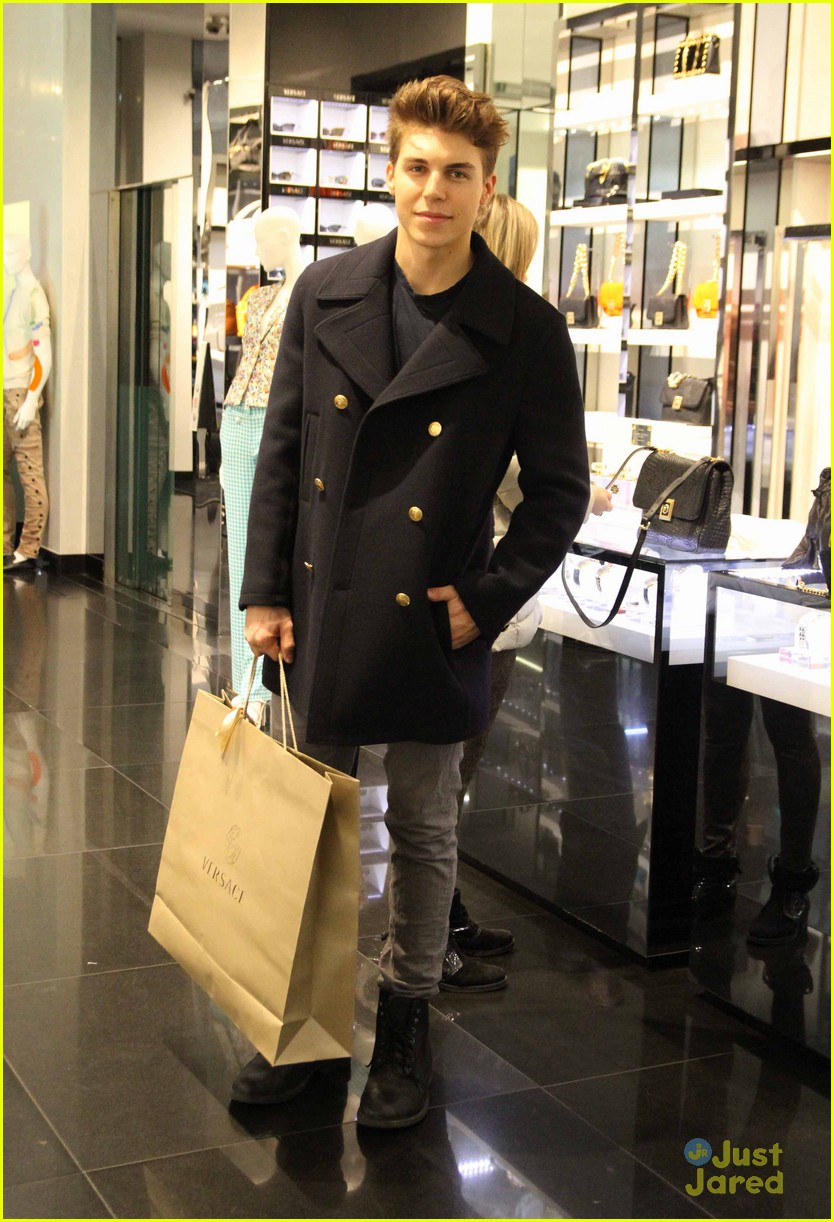 Nolan Funk: Milan Fashion Week Attendee & Shopper | Photo 632540 ...