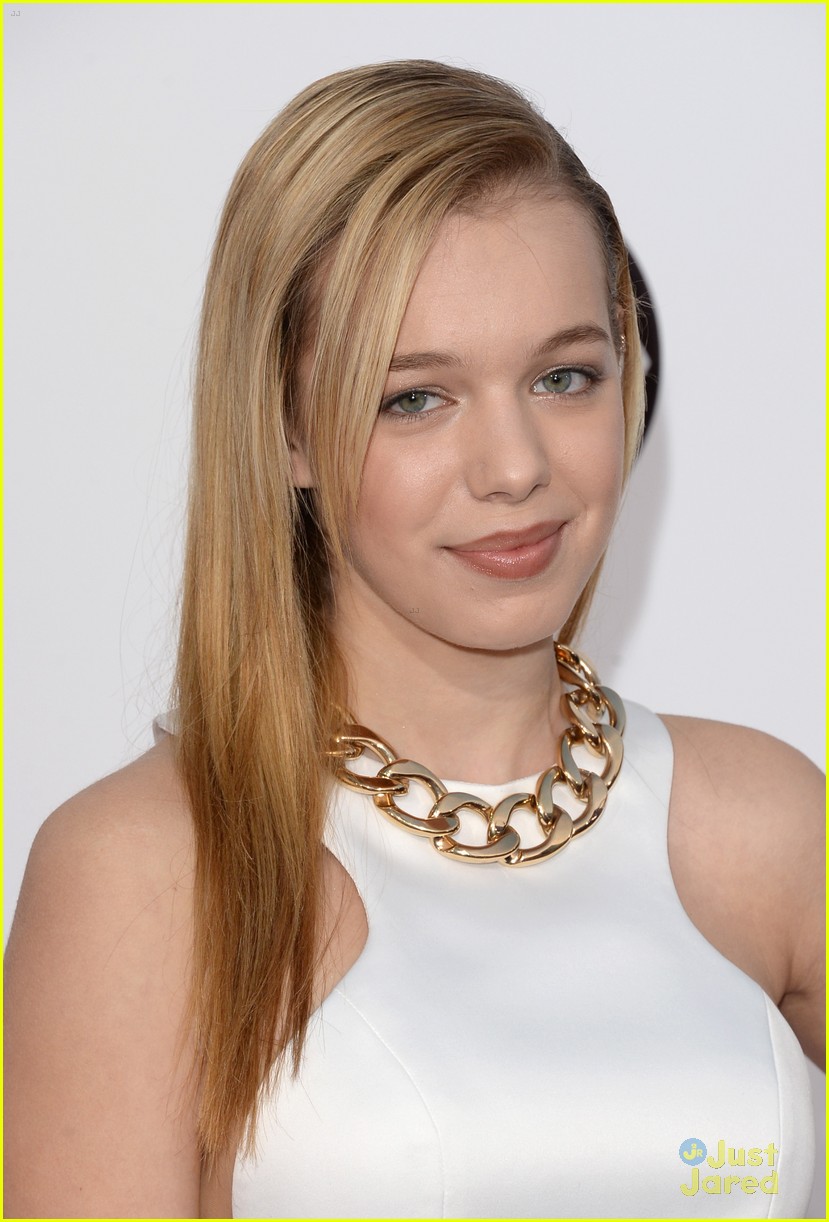 Sadie Calvano: Fan Pics at People's Choice Awards 2014 | Photo 632326 ...