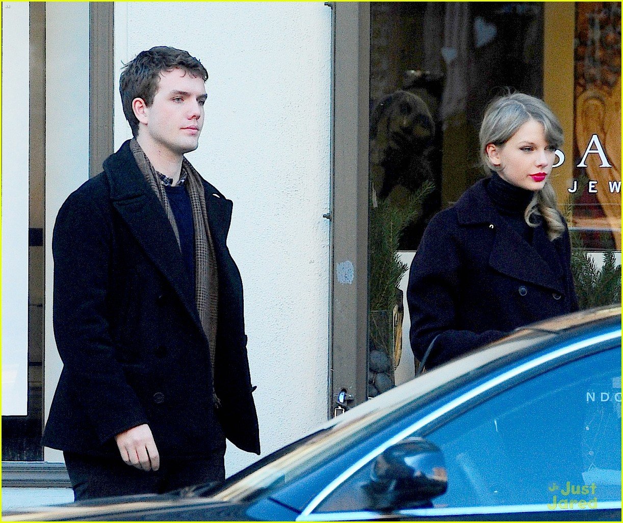 Full Sized Photo of taylor swift nyc outing with brother austin 05 ...