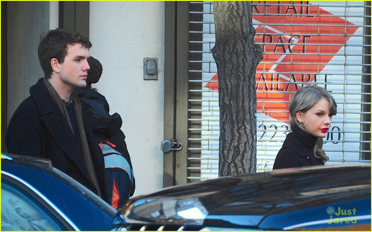 Taylor Swift: NYC Outing with Brother Austin! | Photo 631900 - Photo ...