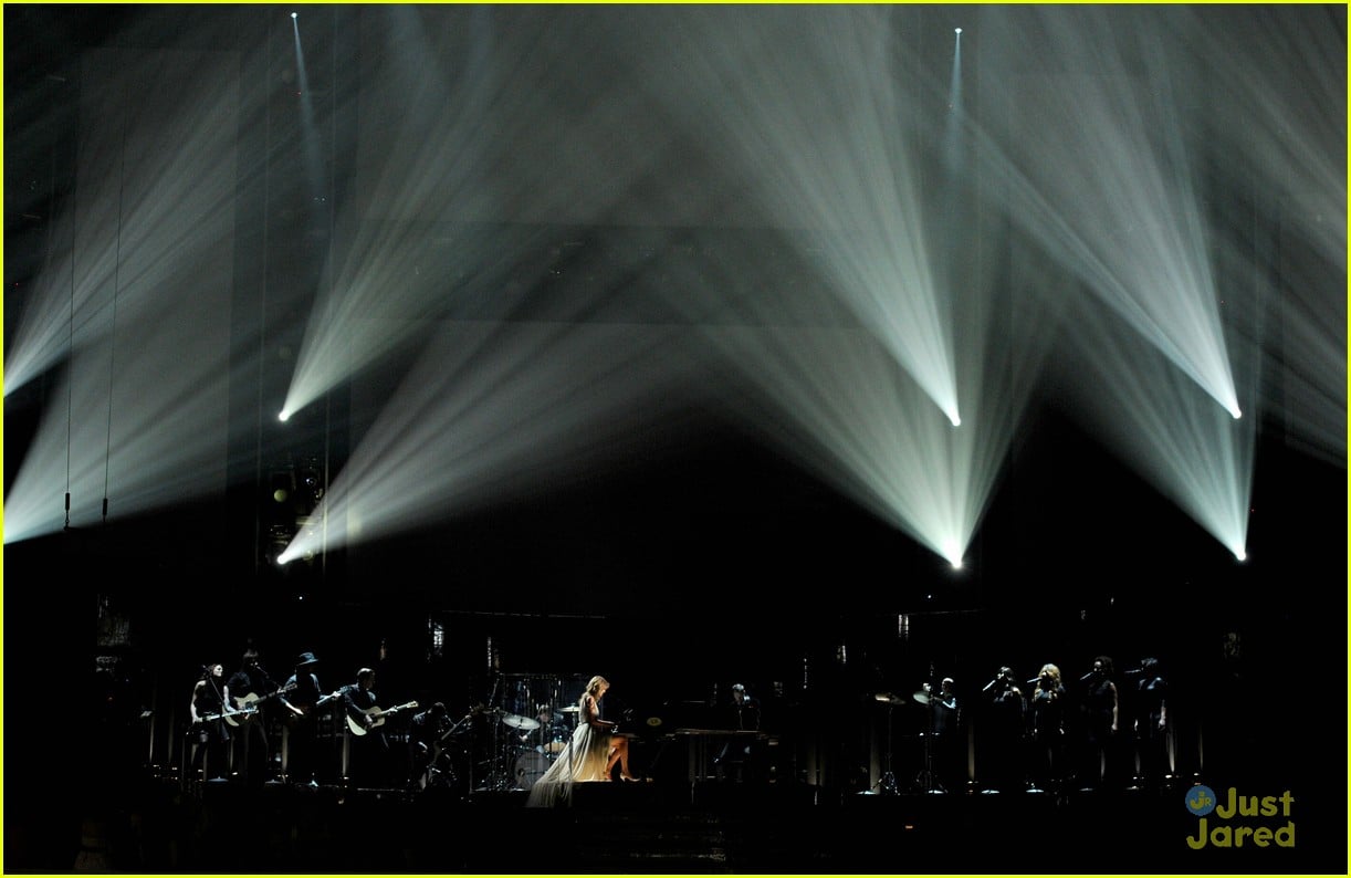 Taylor Swift: 'All Too Well' Performance at Grammys 2014 | Photo 638863 ...