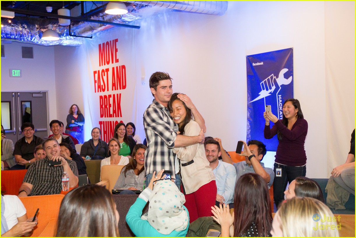 Zac Efron & Miles Teller: Twitter & Facebook HQ Pics | Photo 635276 ...