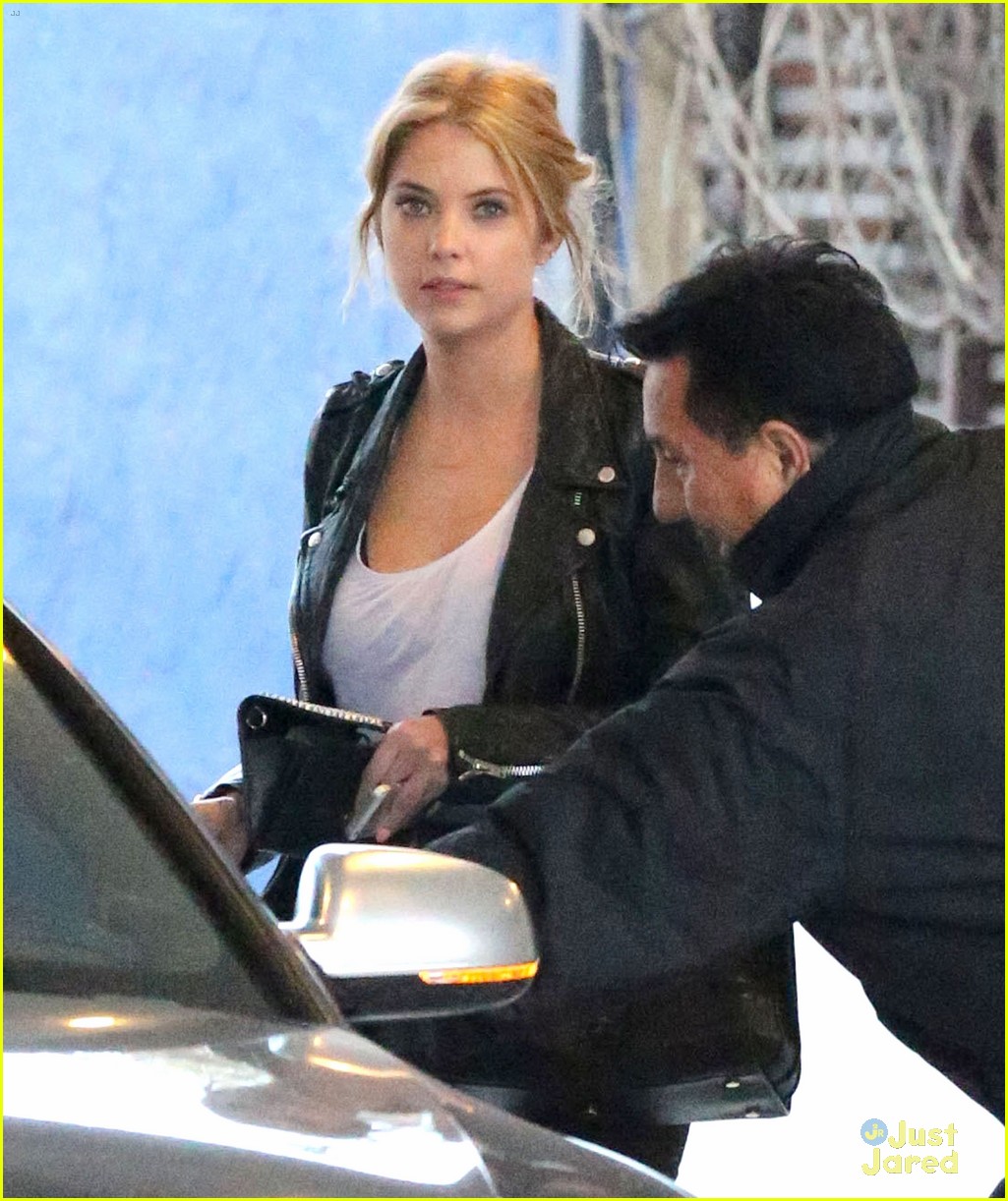 Ashley Benson Shows Off Her Flawless Skin | Photo 647895 - Photo ...