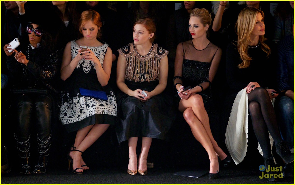 Debby Ryan & Holland Roden: Front Row at Naeem Khan for NYFW | Photo ...