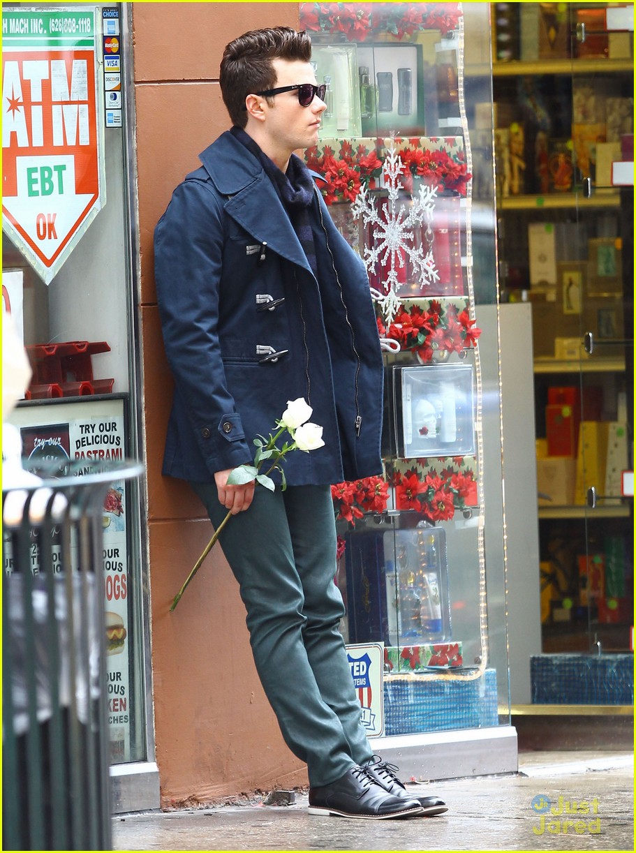 Darren Criss Leans on Chris Colfer's Shoulder While Filming 'Glee' | Photo 647166 - Photo ...