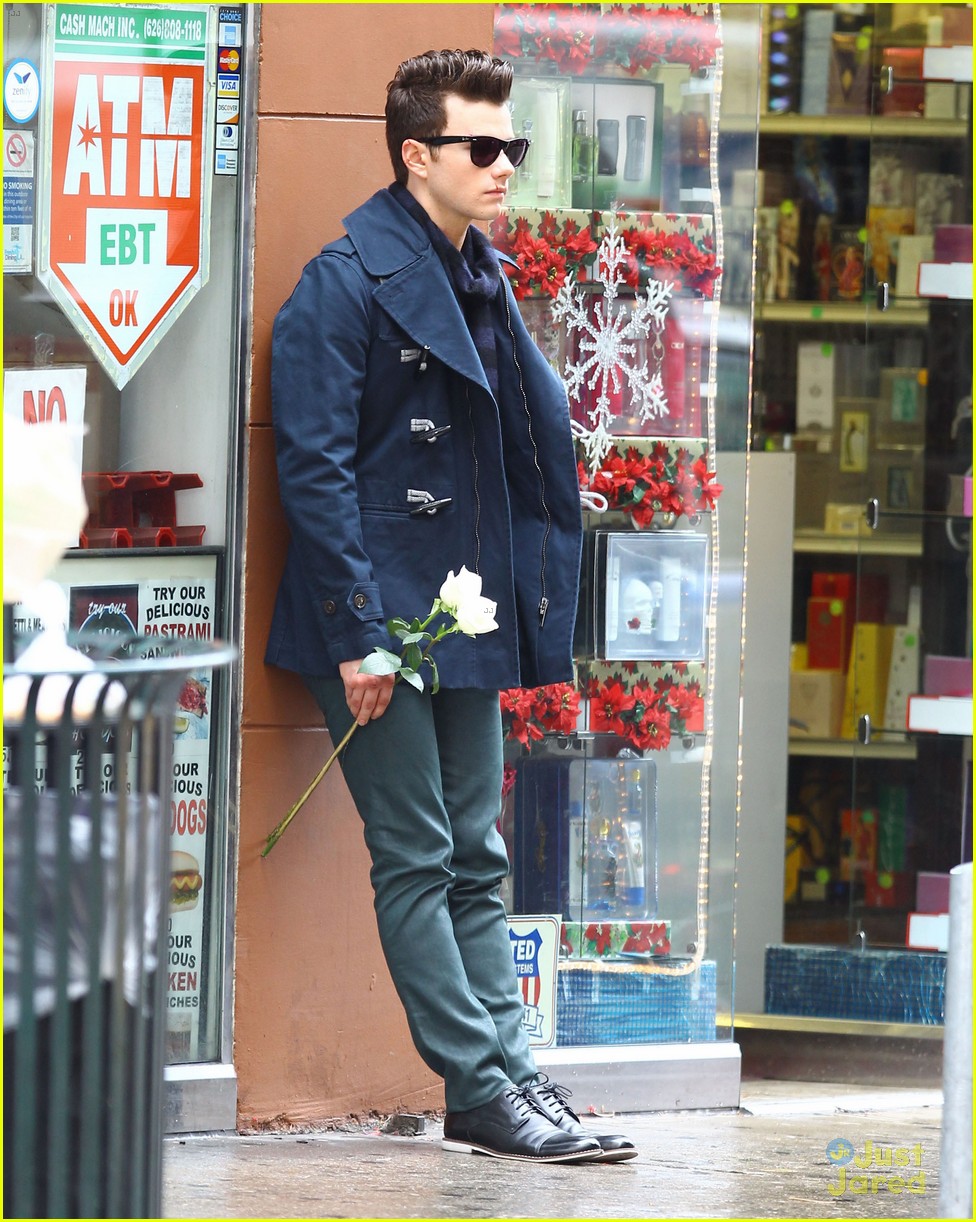 Darren Criss Leans on Chris Colfer's Shoulder While Filming 'Glee' | Photo 647173 - Photo ...