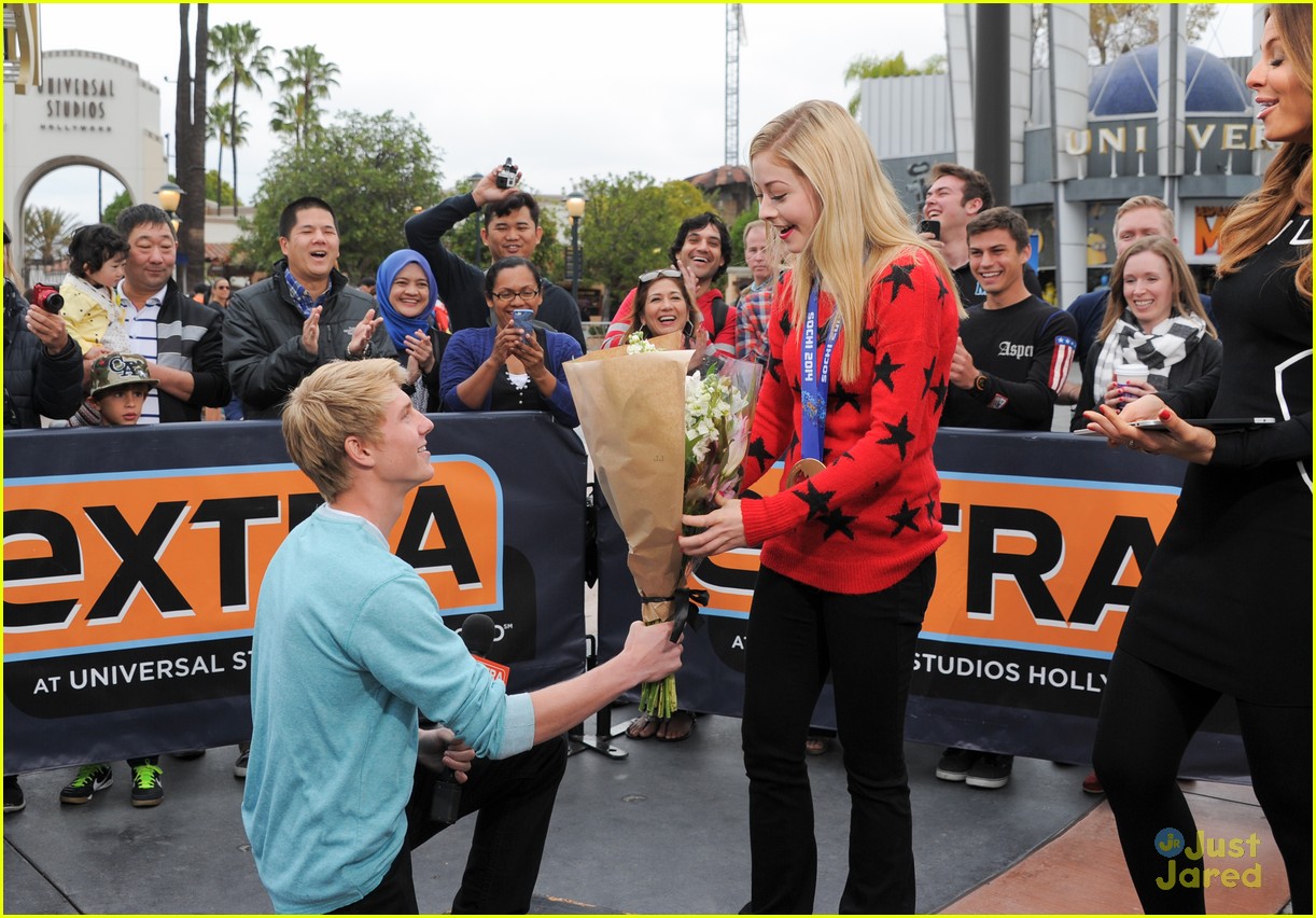 Gracie Gold Surprised by Prom Asker Dyer Pettijohn on 'Extra' Set ...