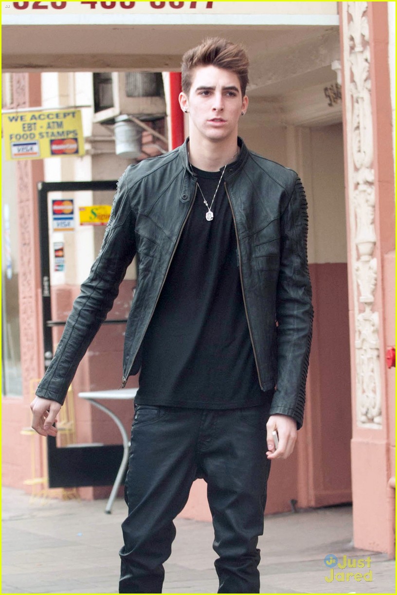 Jackson Guthy: Pre-Tour Recording Session | Photo 642056 - Photo ...