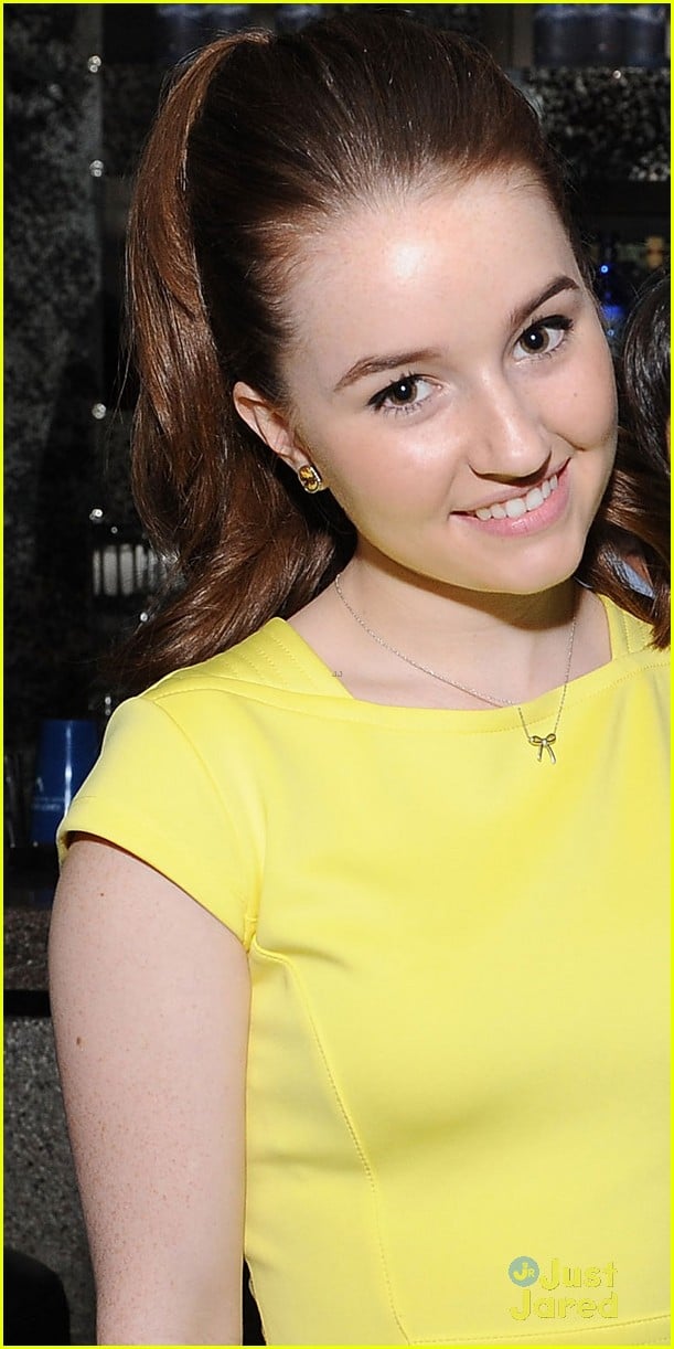 Kaitlyn Dever & Molly Ephraim: SAG's Capital Campaign Launch | Photo ...