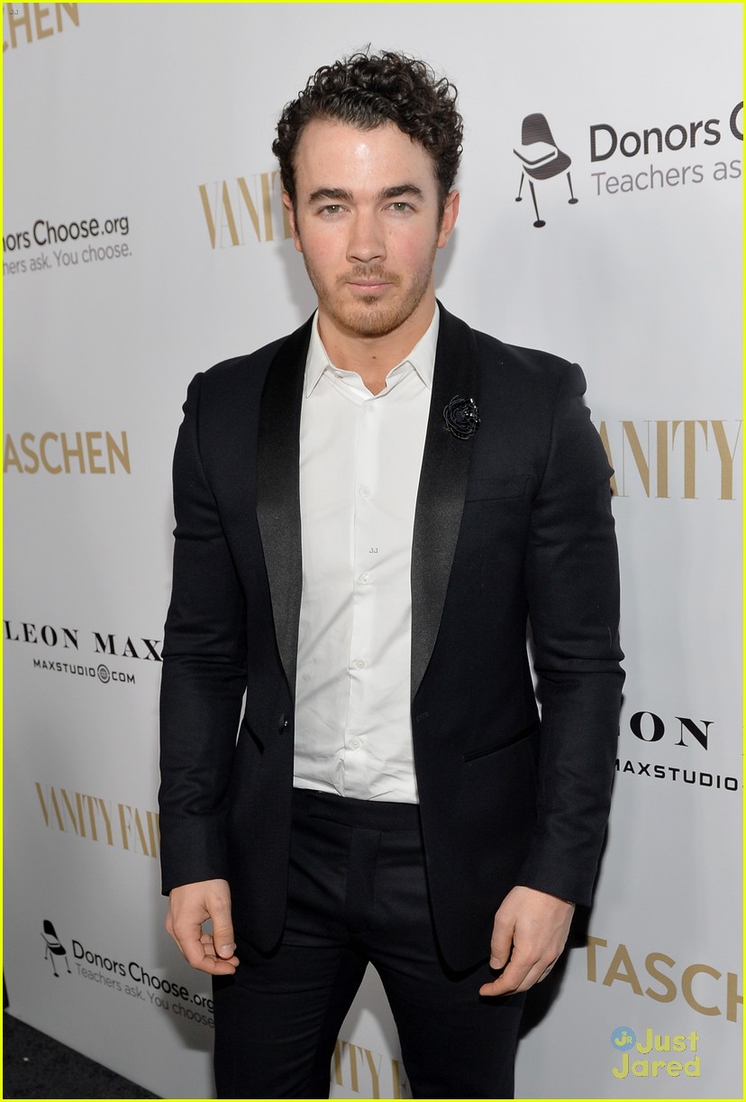 Kevin Jonas: Annie Leibovitz SUMO-Size Book Launch | Photo 647771 ...