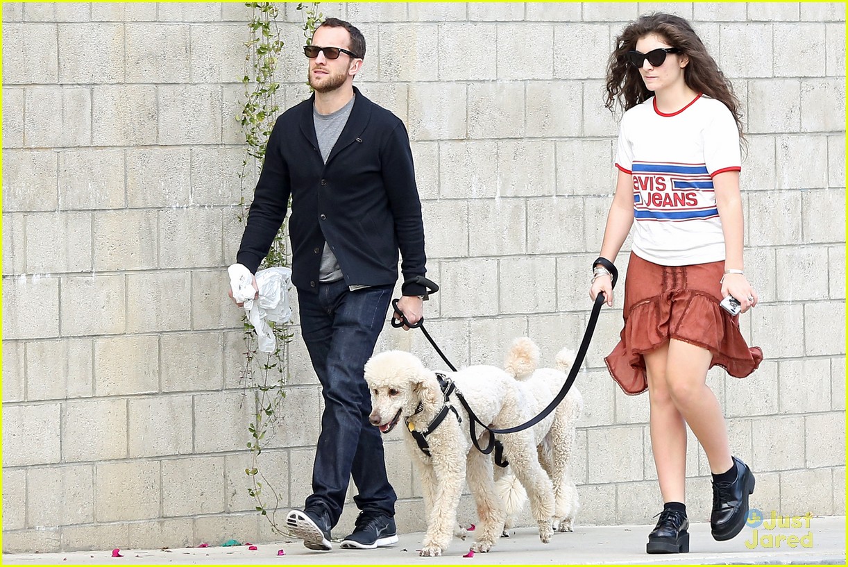 Lorde Adds Second Vegas Cosmopolitan Concert in April | Photo 647550 ...