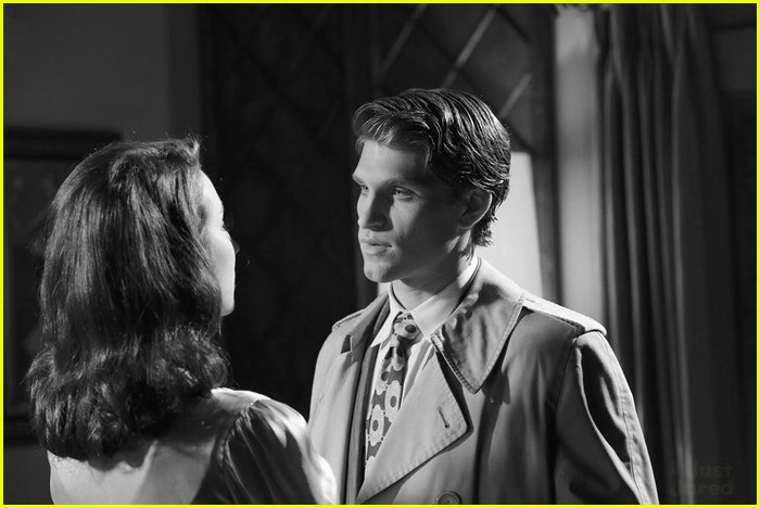 Pretty Little Liars Go Back To the 1940s - See The Pics! | Photo 643193 ...