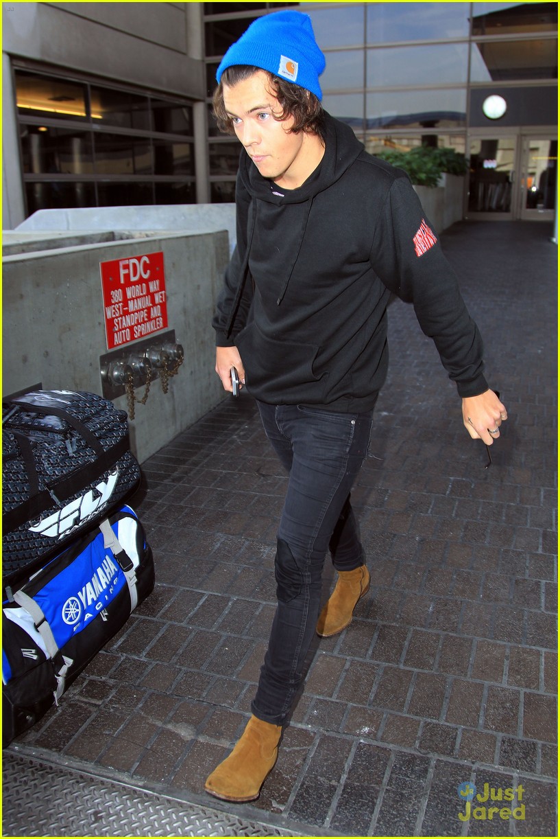 Harry Styles: Back in L.A. After BRIT Awards Win | Photo 645849 - Photo ...