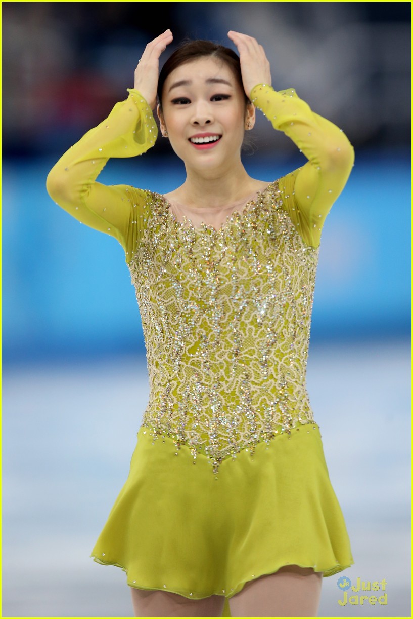 Queen Yuna Kim Leads After Stunning Short Program at Sochi Olympics ...