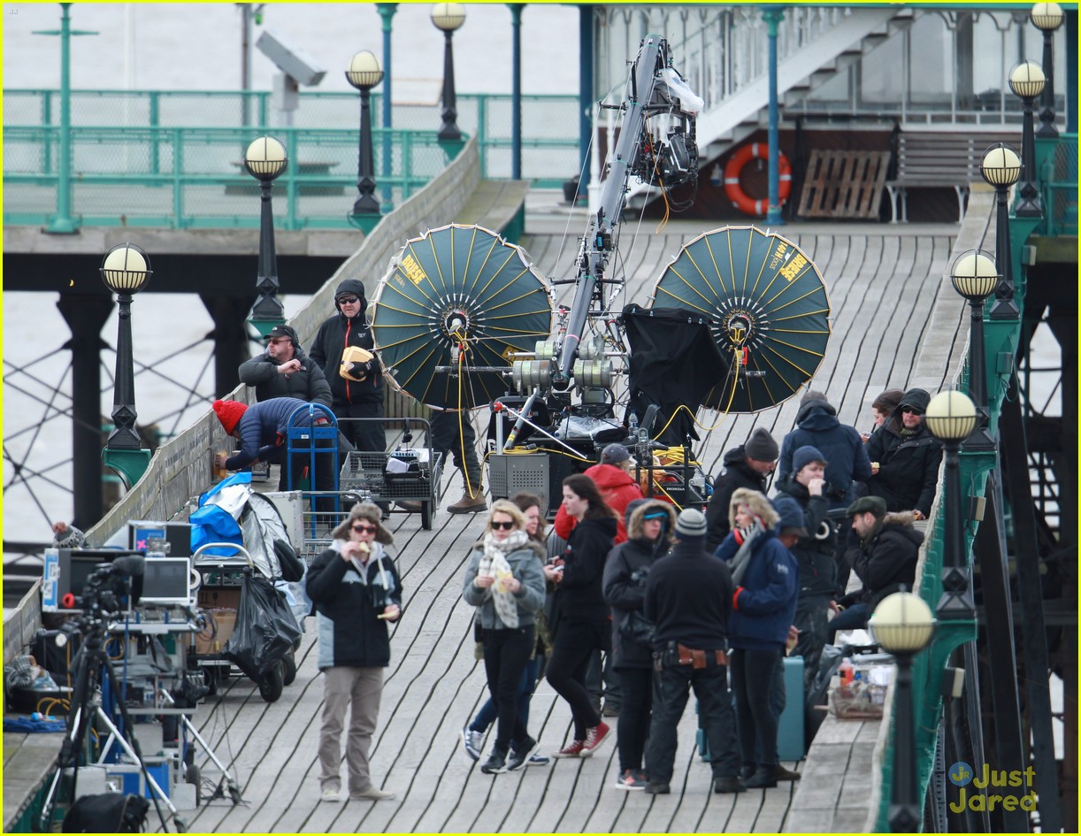 One Direction Take Over Clevedon Pier for Video Shoot | Photo 656213 ...