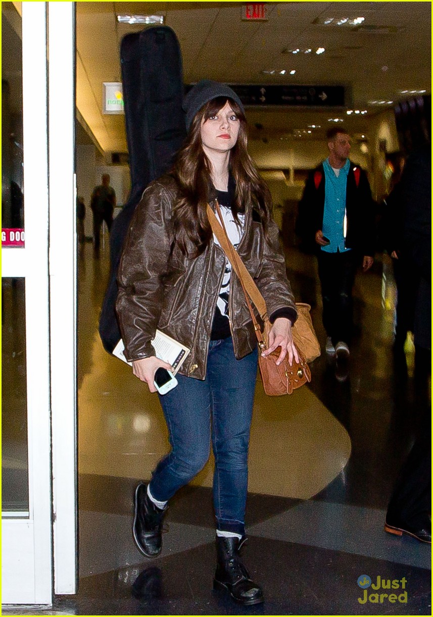 Aubrey Peeples Flies the Skies During New 'Nashville' Episode | Photo ...