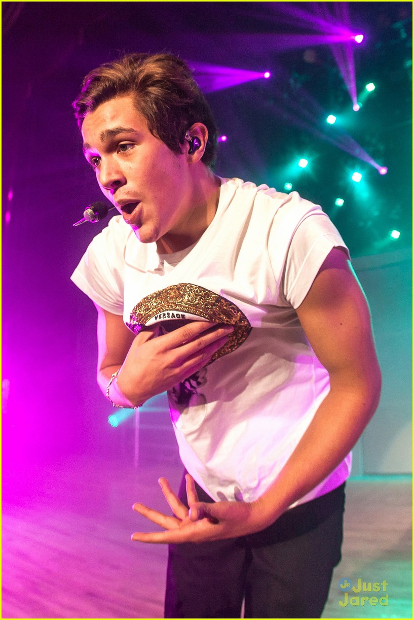 Austin Mahone & Becky G: Birthday Concert in Royal Oak! | Photo 648977 ...