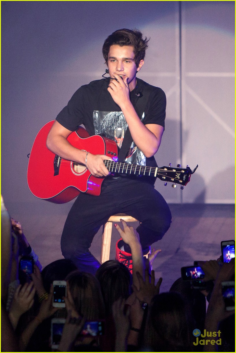Austin Mahone & Becky G: Birthday Concert in Royal Oak! | Photo 648990 ...