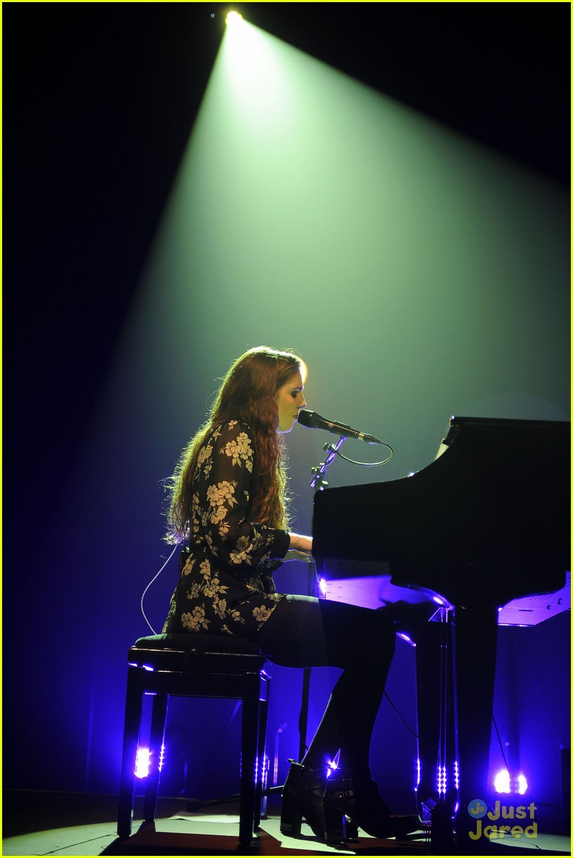 Birdy To Play V Festival 2014 This Summer | Photo 649696 - Photo ...
