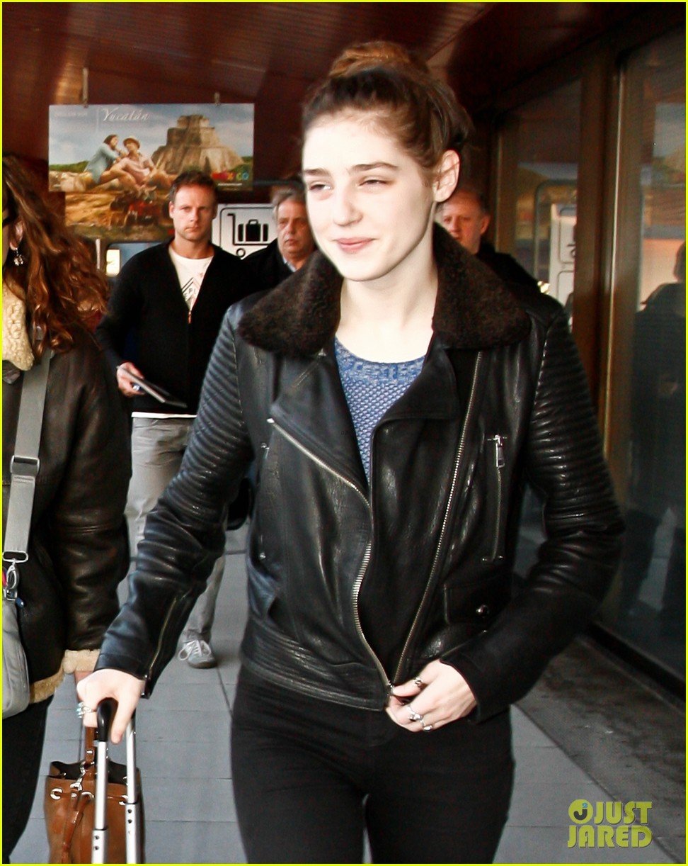 Birdy: 'Words As Weapons' Music Video - Watch Now! | Photo 657026 ...