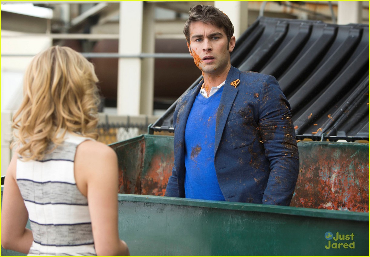 Amber Riley, Chris Colfer & More: 'Glee 100' Sneak Peek Clip & Pics ...