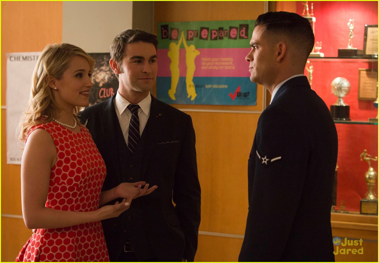 Amber Riley, Chris Colfer & More: 'Glee 100' Sneak Peek Clip & Pics ...