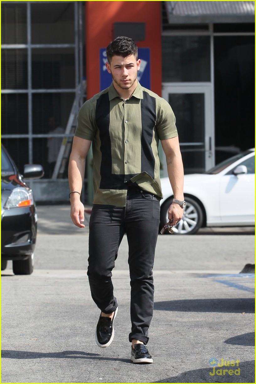 Joe Jonas Debuts 'Your Next Driver' Teaser After Lunch with Nick Jonas ...