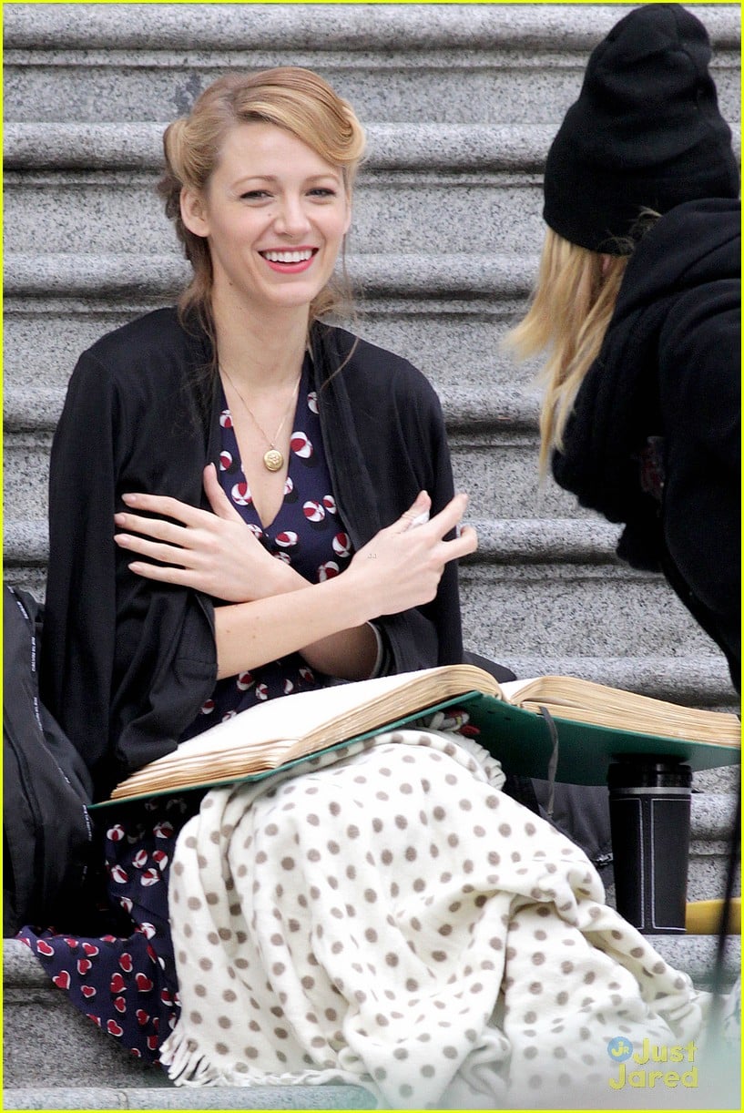 Blake Lively Takes Up Light Reading for 'Age of Adaline' | Photo 654101 ...