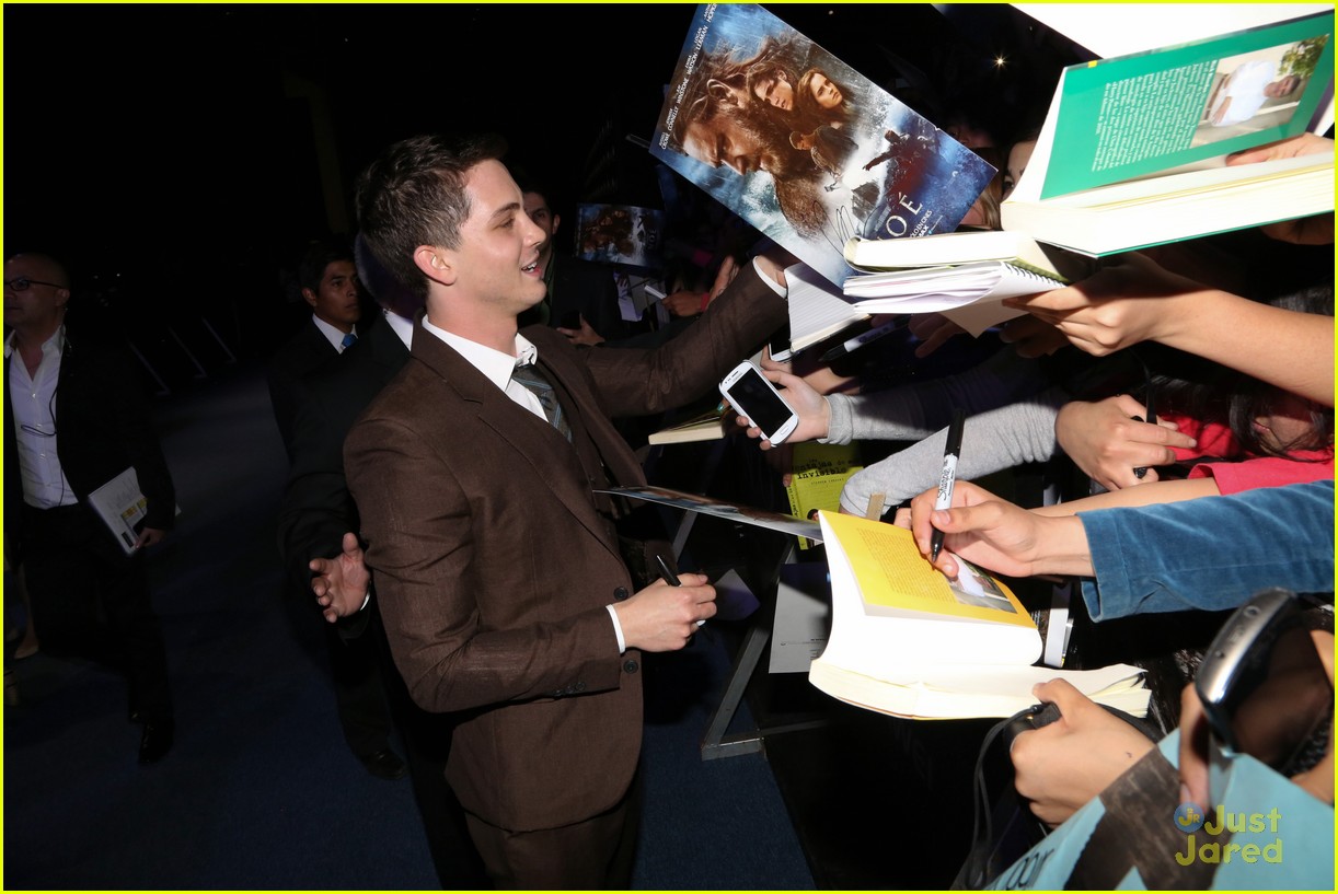 Logan Lerman & Douglas Booth Premiere 'Noah' in Mexico; Catch The New ...