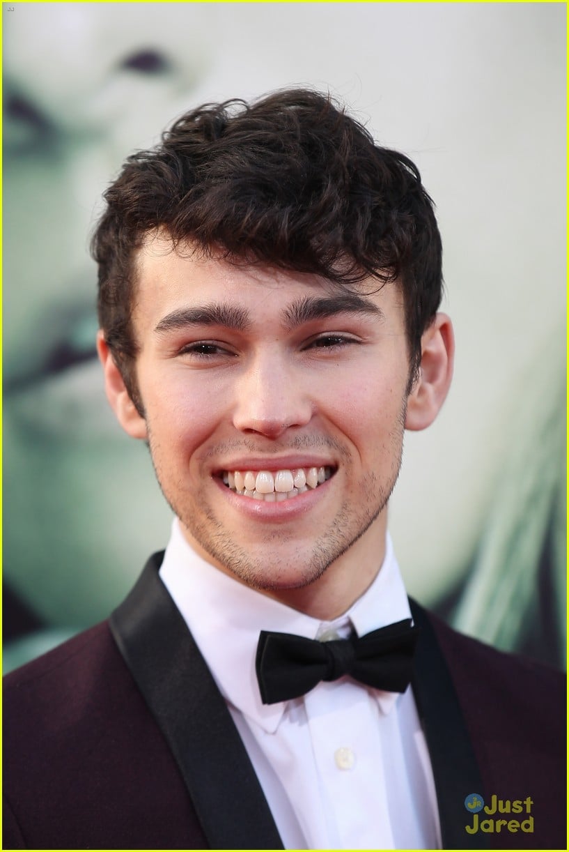 Max Schneider: 'Veronica Mars' Movie Premiere | Photo 652229 - Photo ...