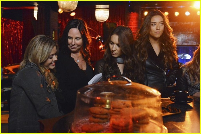 Will We Get Answers On Spring Finale of 'Pretty Little Liars'? | Photo ...