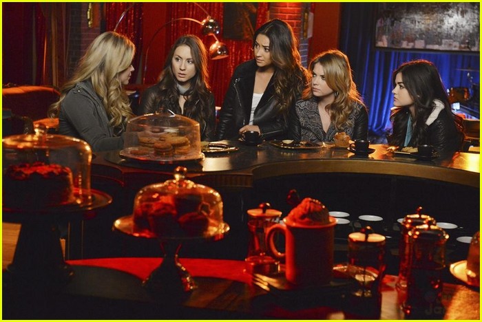 Will We Get Answers On Spring Finale of 'Pretty Little Liars'? | Photo ...