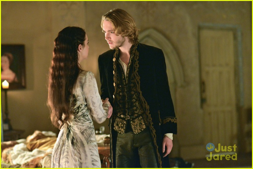 Mary is Back From Her Honeymoon on an All-New 'Reign' Tonight | Photo ...