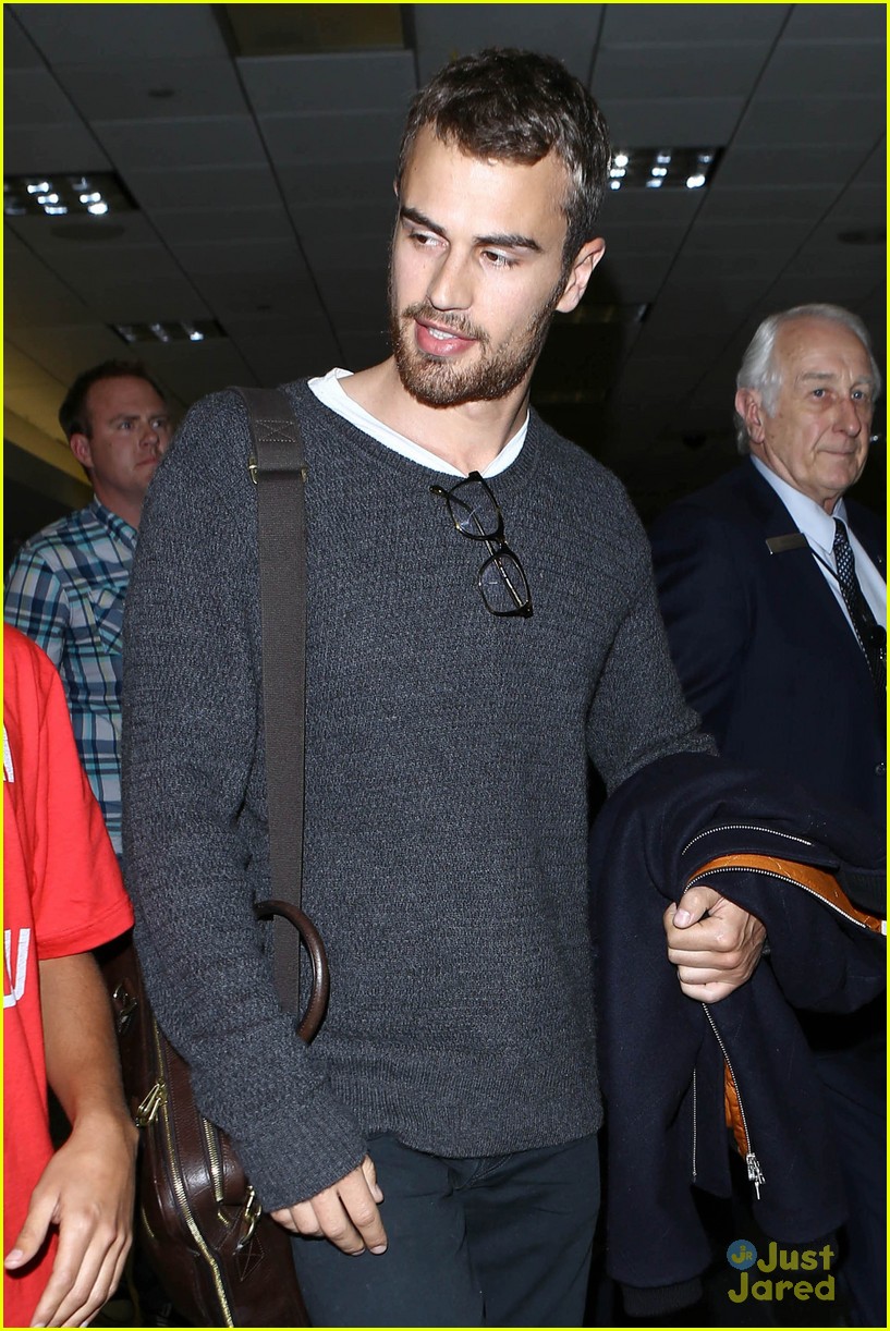 Shailene Woodley & Theo James: Stream 'Divergent' Soundtrack! | Photo ...