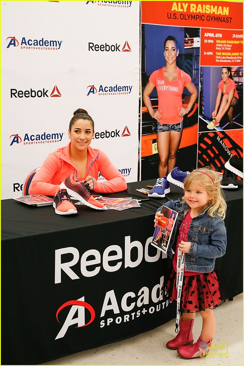 Aly Raisman: Reebok Meet & Greet in Texas! | Photo 660787 - Photo ...