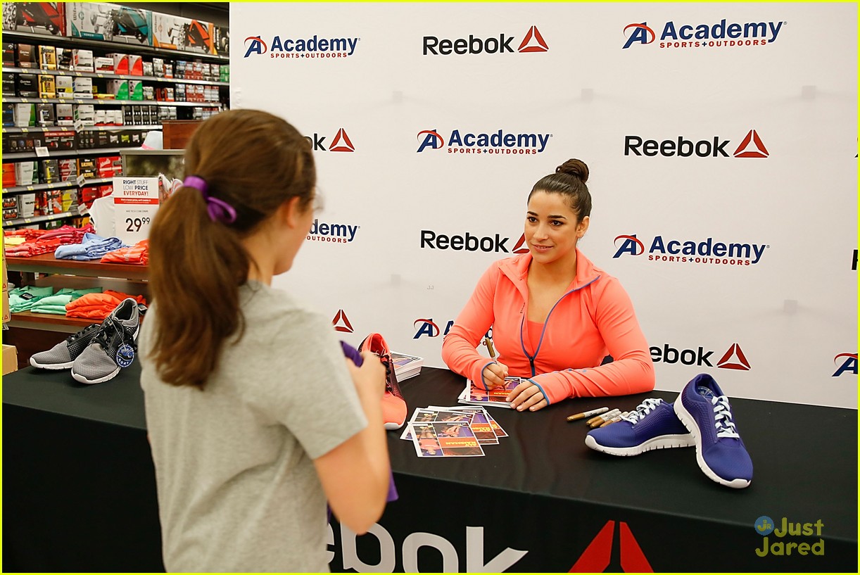 Aly Raisman: Reebok Meet & Greet in Texas! | Photo 660792 - Photo ...