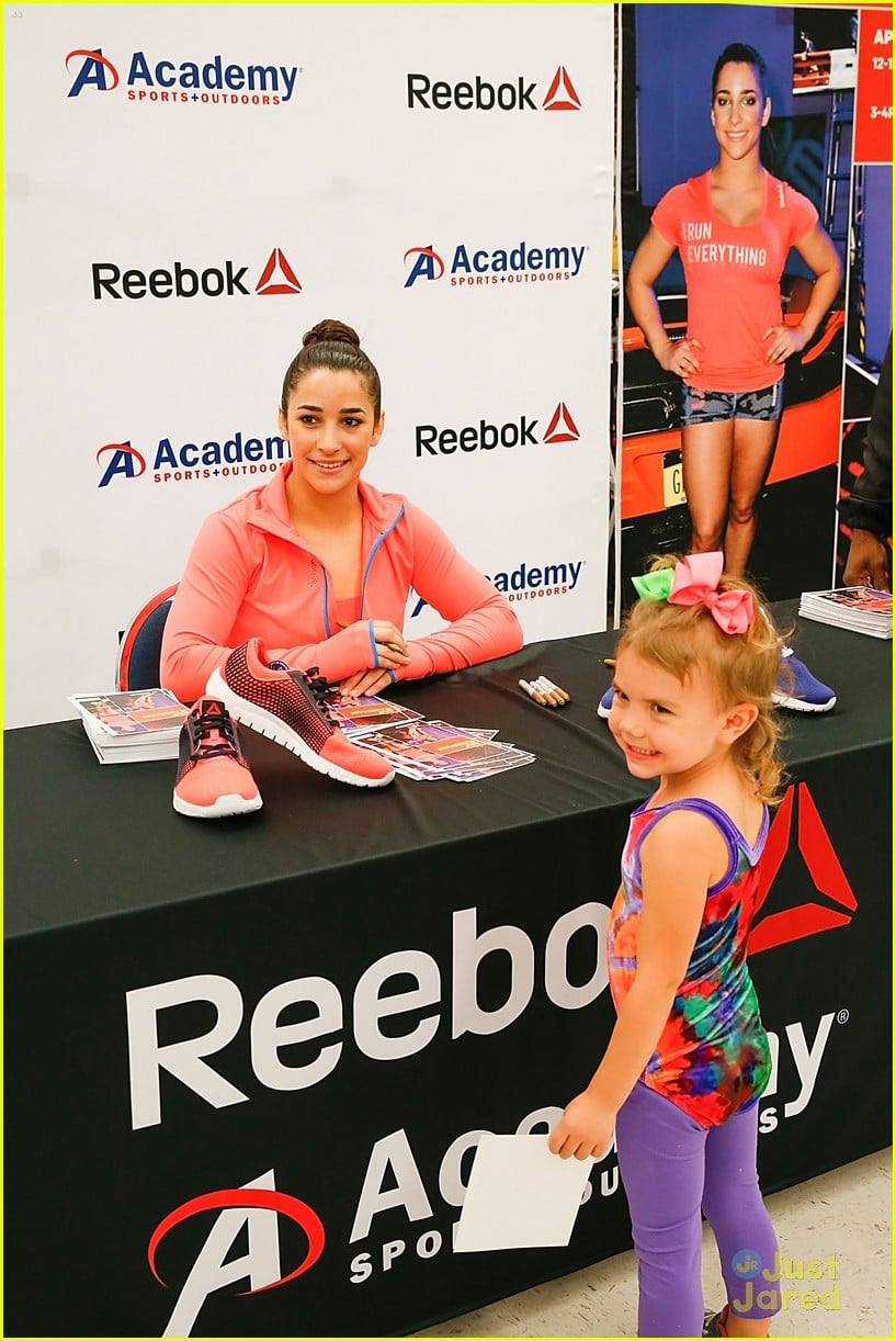 Aly Raisman: Reebok Meet & Greet in Texas! | Photo 660794 - Photo ...